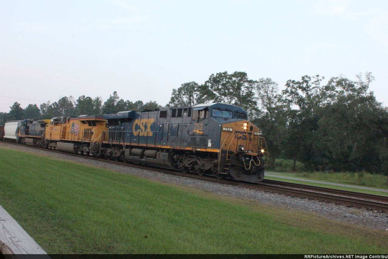 CSX 752
